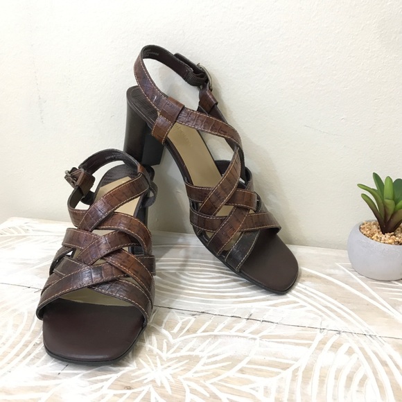 Liz Claiborne | Shoes | Liz Claiborne Flex Keifer Brown Leather Sandals ...